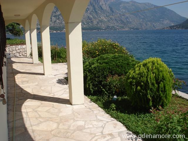 Privatan smeštaj Apartmani A Dakovic u mestu Perast, Crna Gora | Gde Na ...